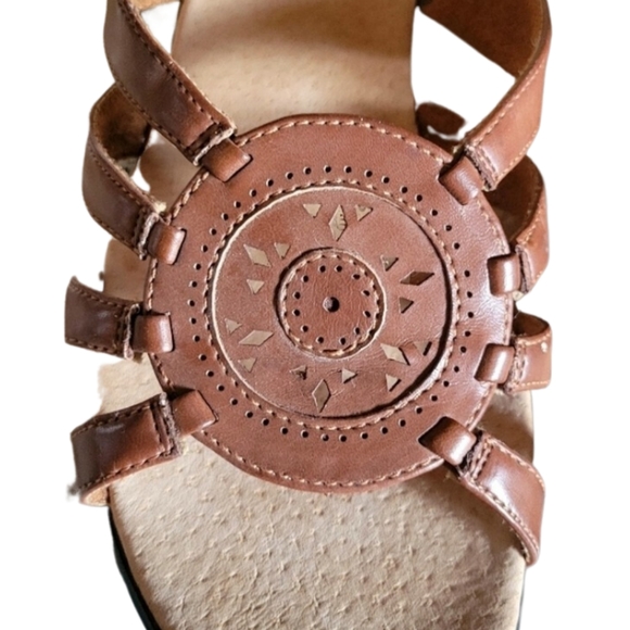 Shoes | Leather Medallion Comfort Wedge Sandal 2 Heel Size 9 Med Nwt ...